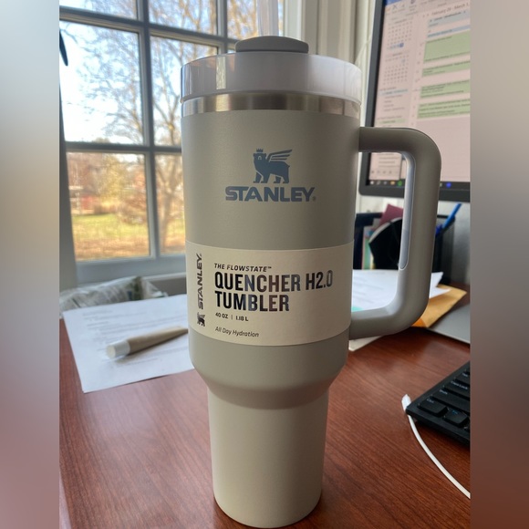 Stanley | Dining | Stanley Quencher H2 Flowstate Tumbler 40oz Fog ...